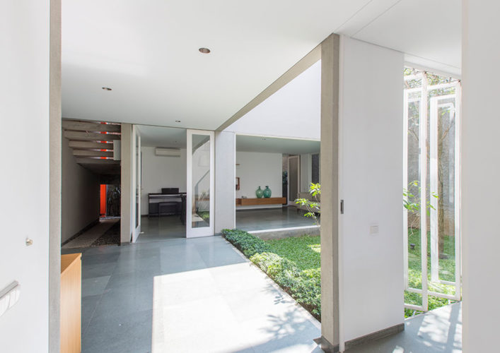Tan Tik Lam Designs Private Yet Open Indonesian Home