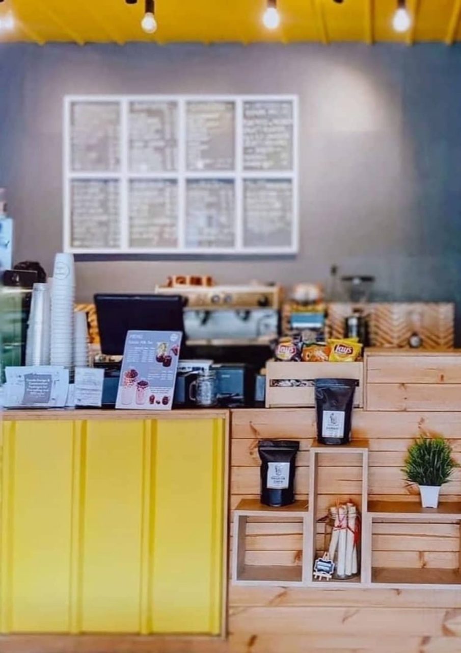 Rustic-Themed Café Celebrates Carpentry and Coffee