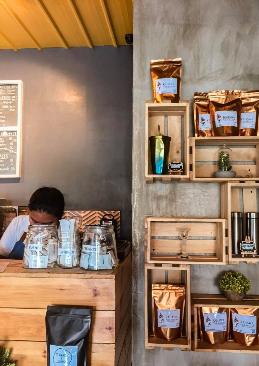 Rustic-Themed Café Celebrates Carpentry and Coffee