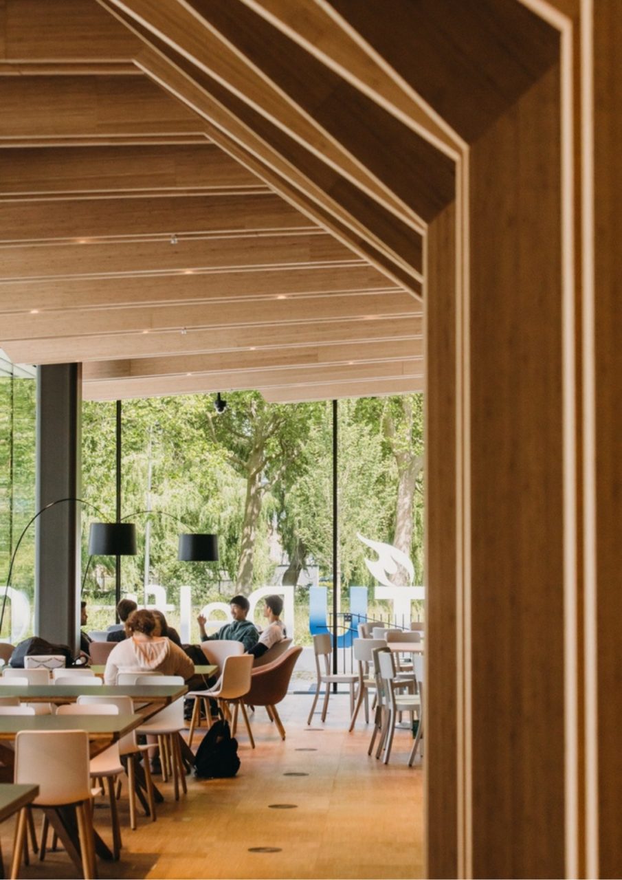 Echo Building Sets Benchmark for Eco Friendly Schools