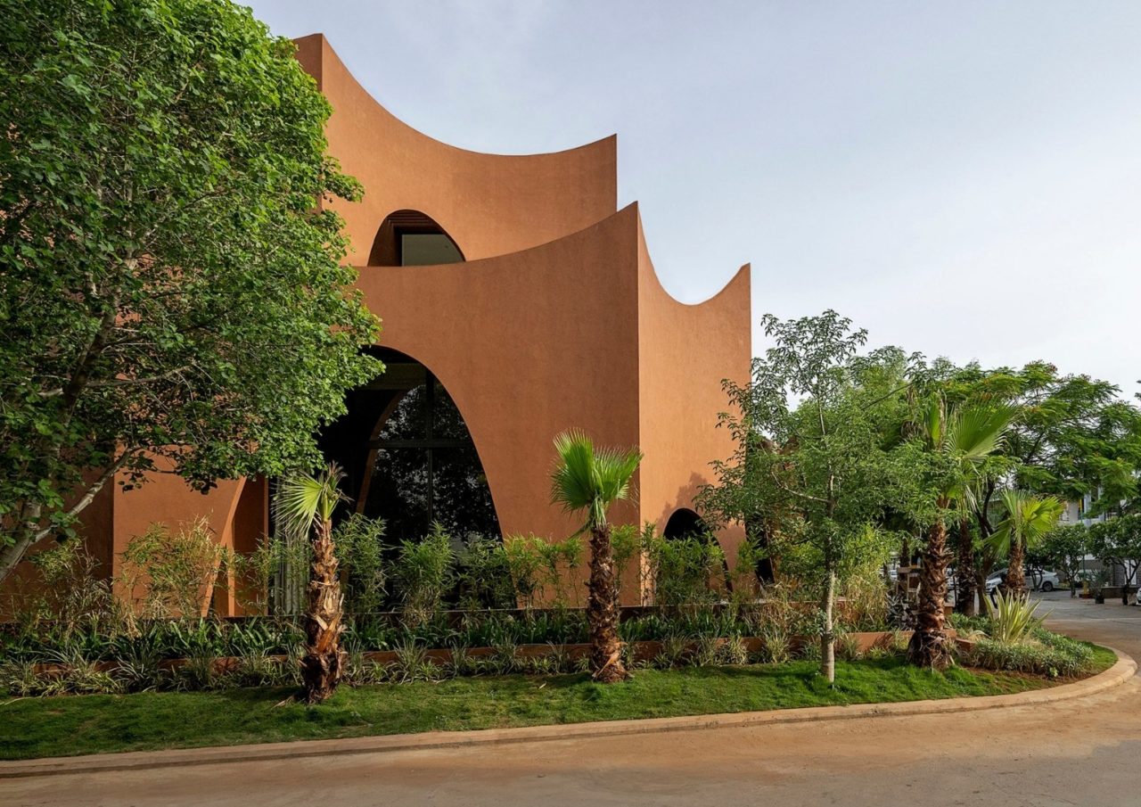 Mirai House Designed for Desert Environments