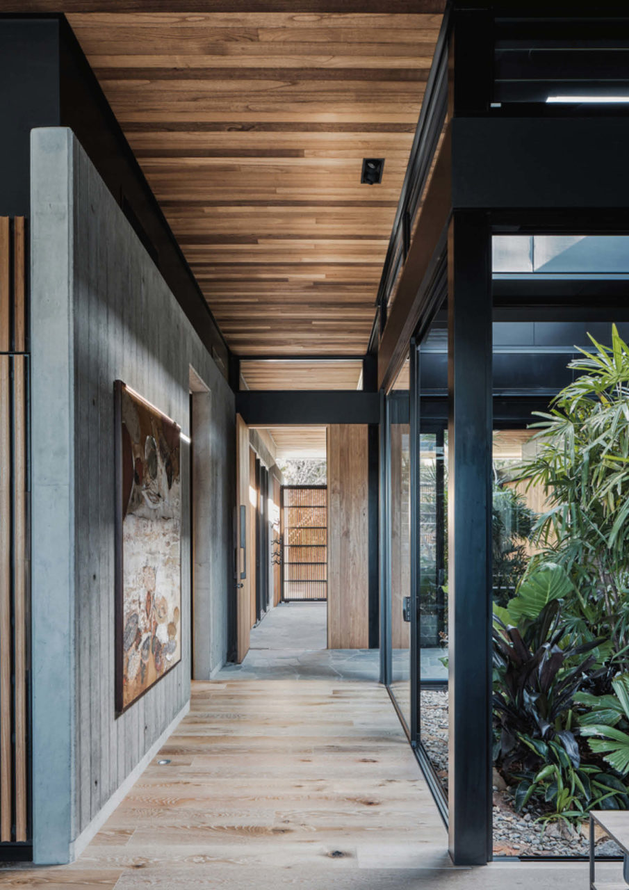 Cove House Showcases Subtropical Architecture