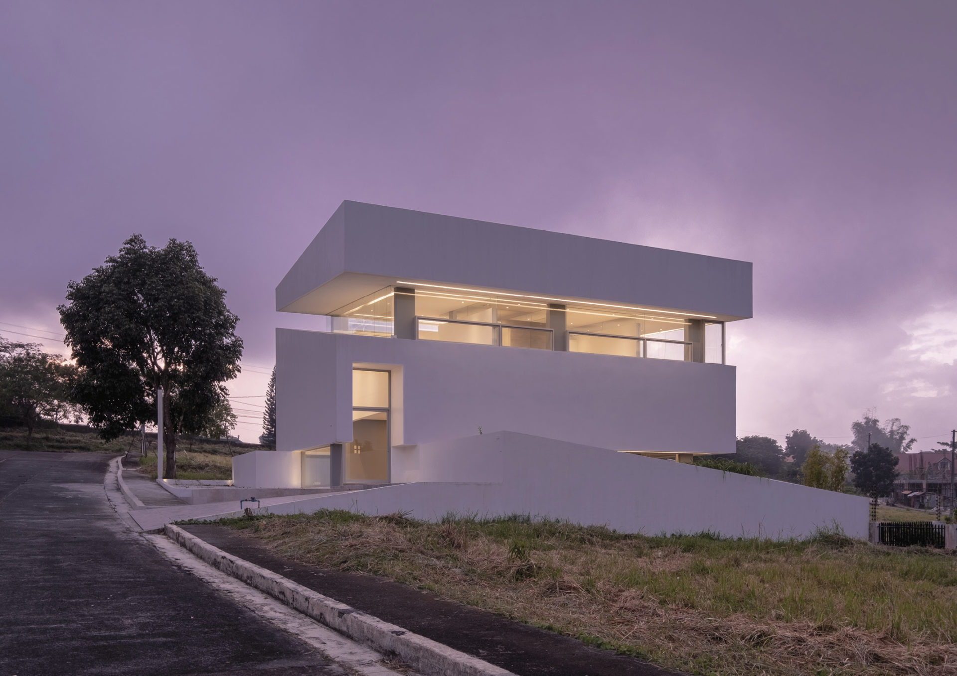 A New Attitude: Jim Caumeron’s Fresh Minimalist Perspectives