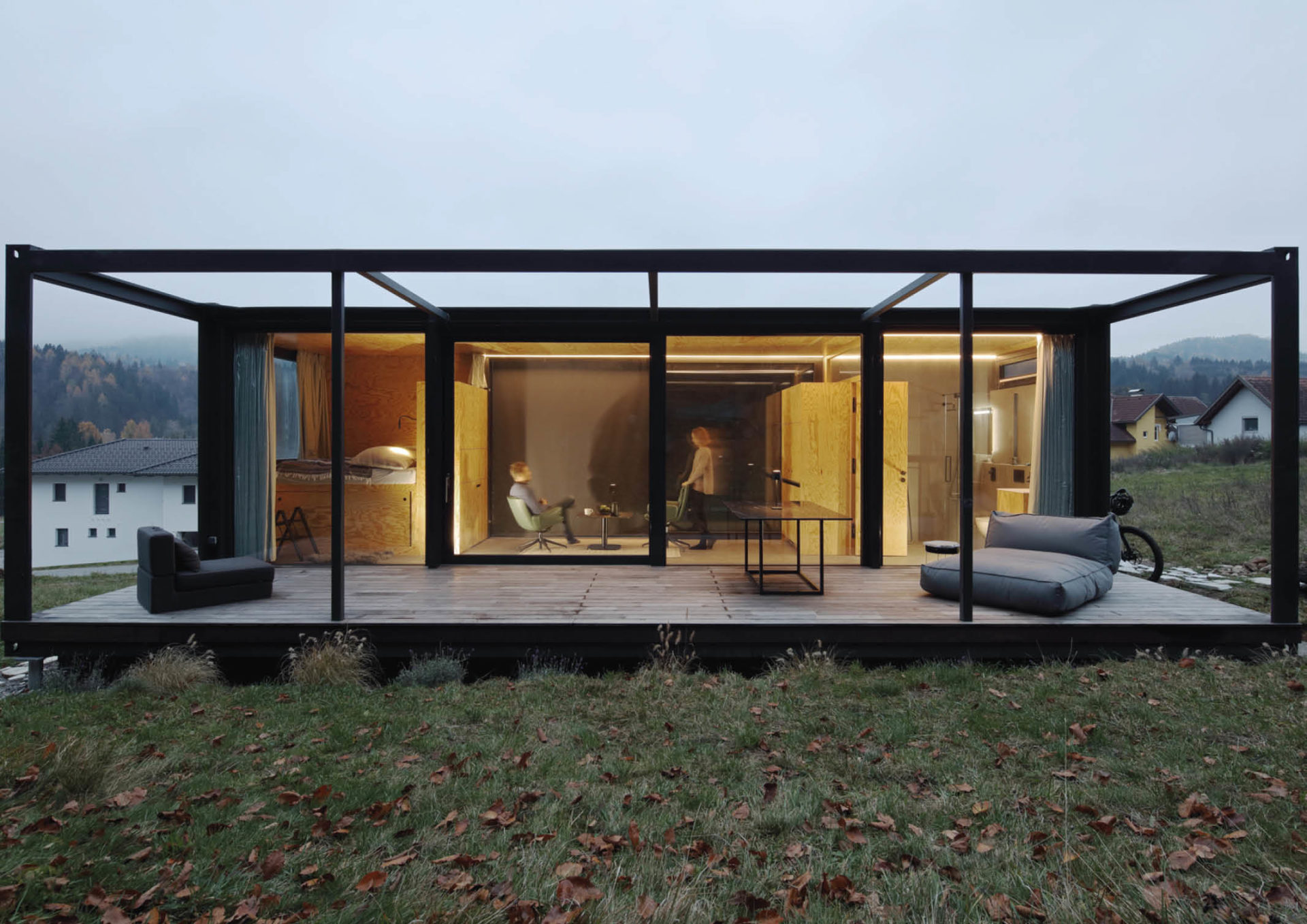 MM01: A 20-Square Meter Cabin Divided into 4 Spaces