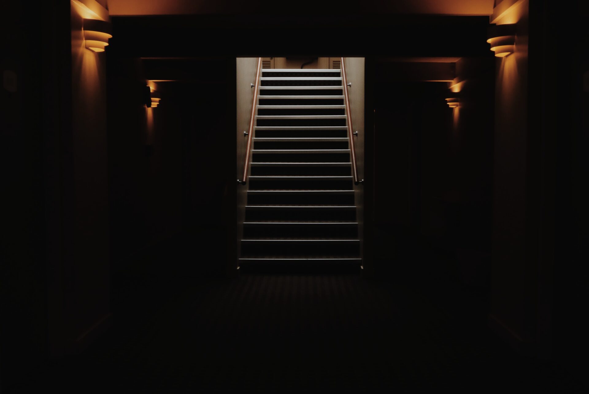 Heading Nowhere: Why are Liminal Spaces so Unsettling?