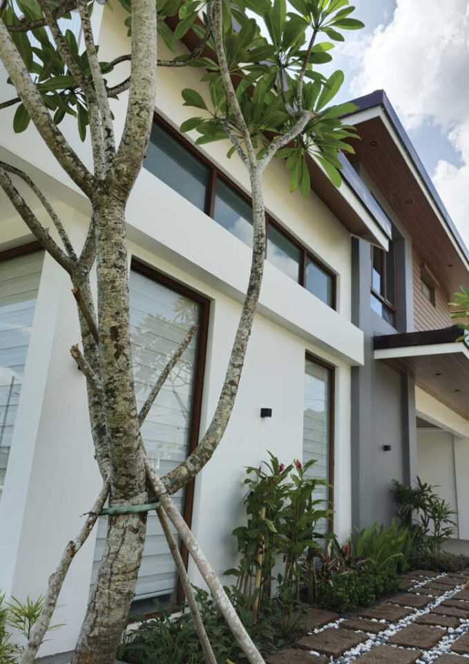 Balinese-Inspired Home in Laguna Marries Modernism