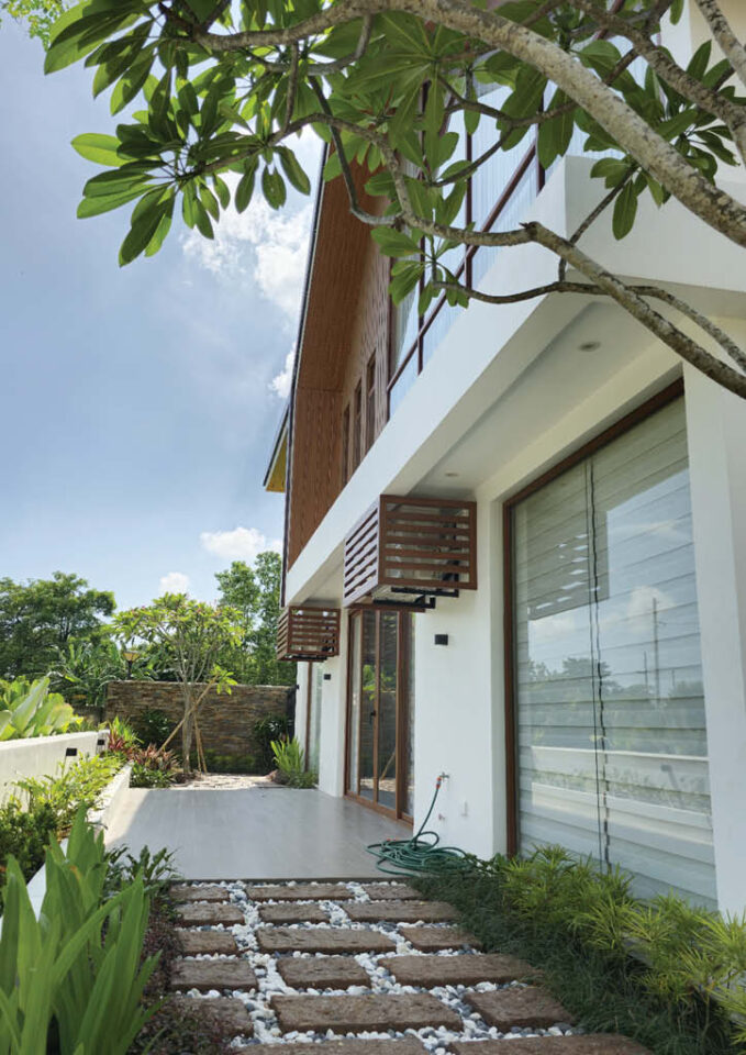 Balinese-Inspired Home in Laguna Marries Modernism