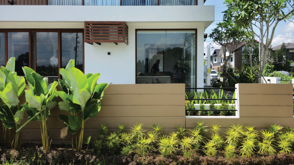 Balinese-Inspired Home in Laguna Marries Modernism