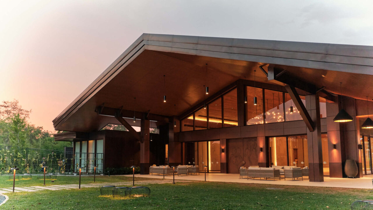 Lakehall: A Contemporary Space Nestled Within Nature