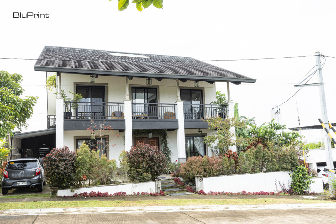 5 Lanai Homes That Seamlessly Blend With Nature