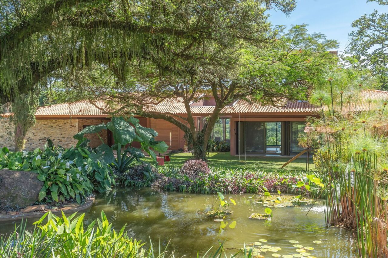8 Brazilian Homes That Redefine Architectural Beauty